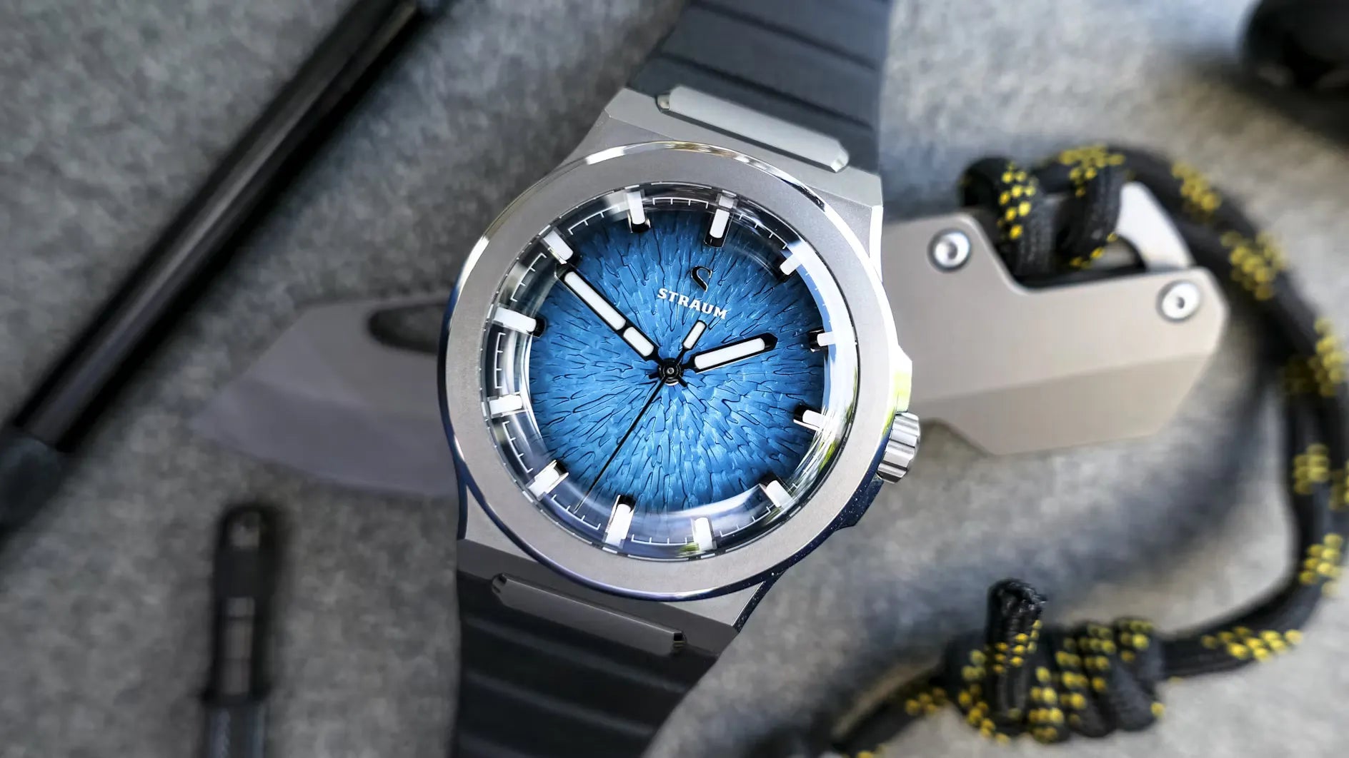 Hodinkee Hands-On With the Jan Mayen Titanium – Straum